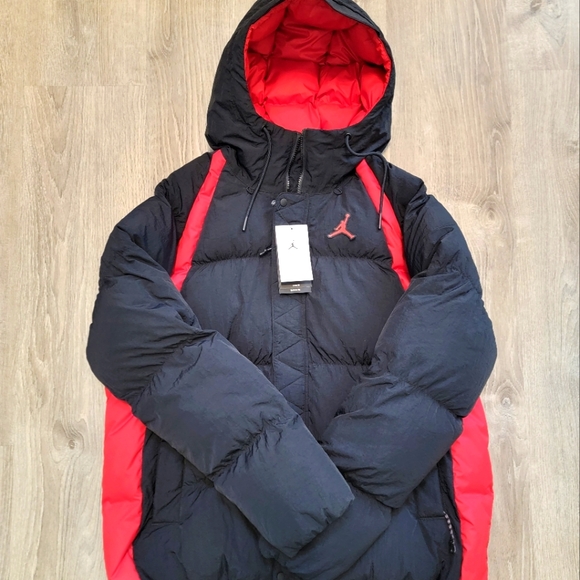 Jordan | Jackets & Coats | Brand New Jordan Essentials Puffer Jacket ...